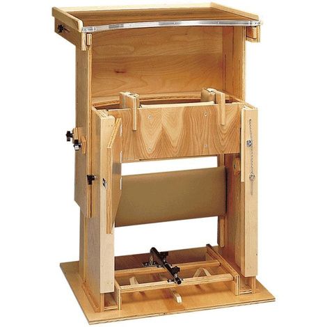 Bailey Individual Standing Tables