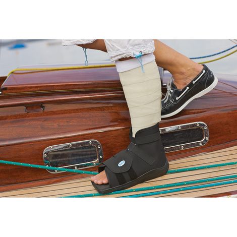 DARCO SlimLine Cast Boot